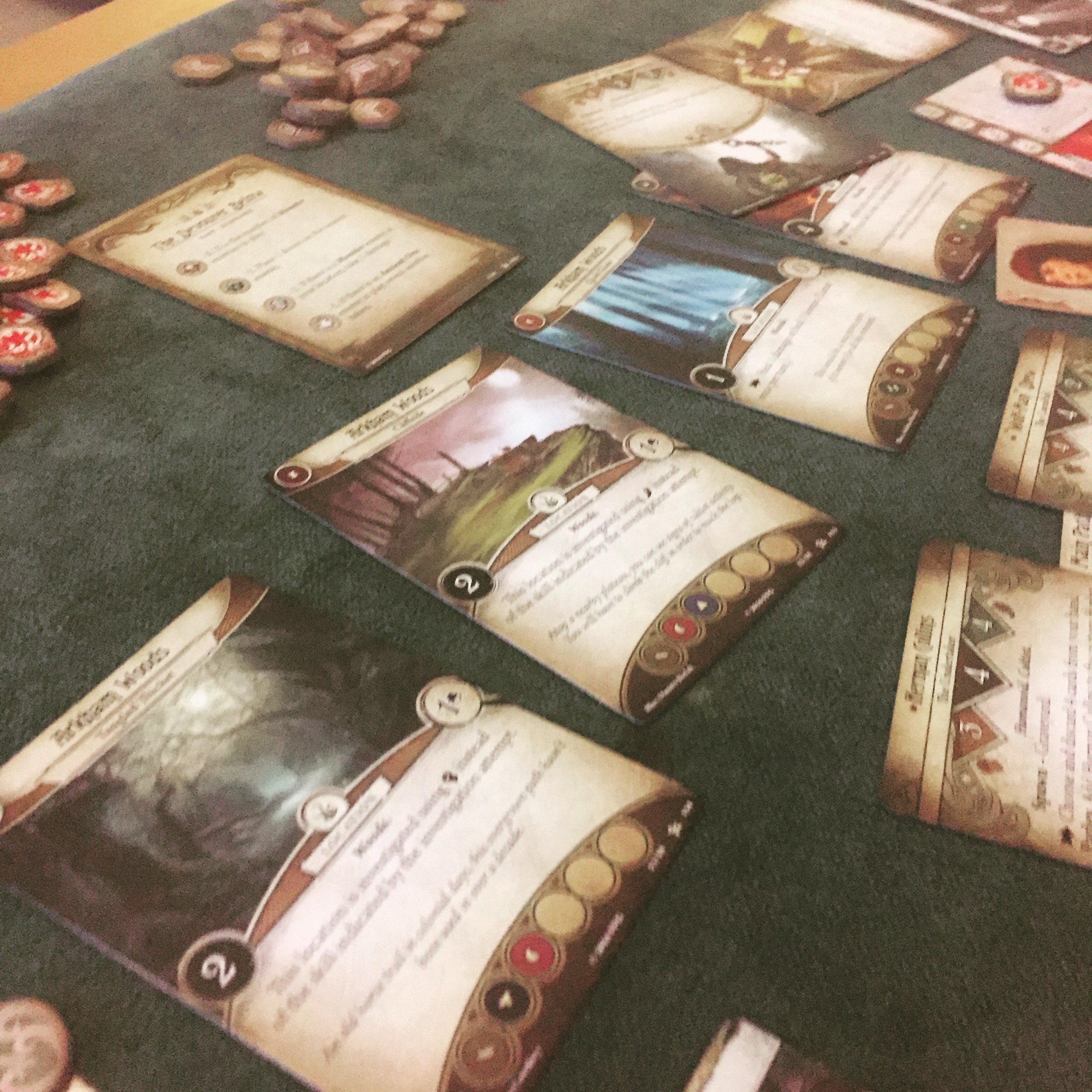Arkham LCG – Review – Elusive Meeple