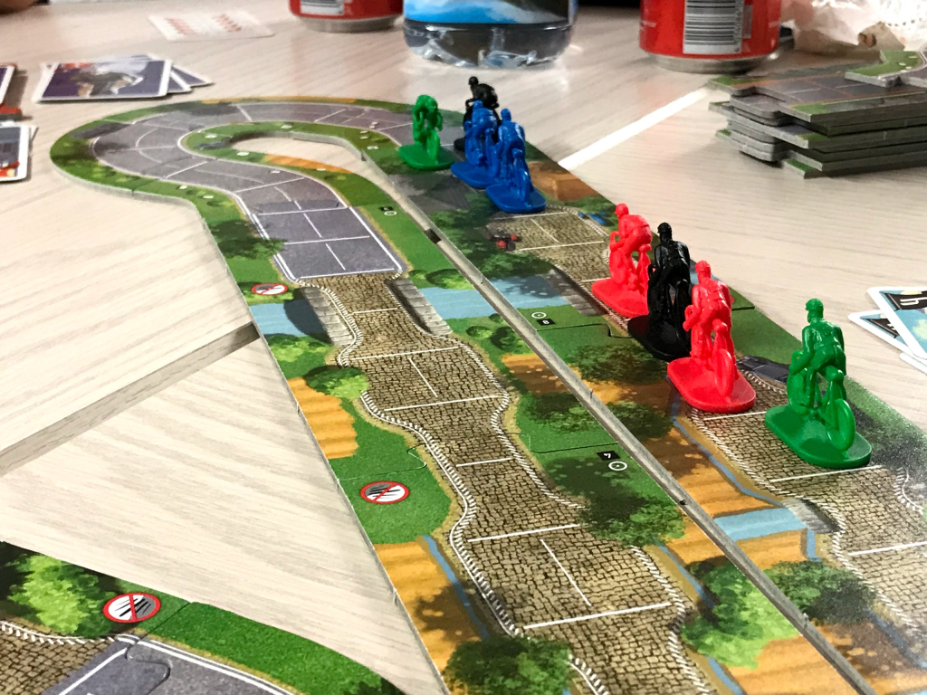 Flamme Rouge – Strategy Tips – Elusive Meeple