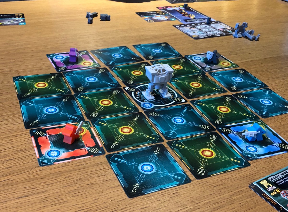 Tiny Epic Mechs – Review – Elusive Meeple